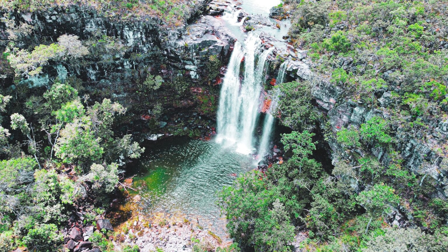 Passeios de Natureza no Brasil: Guia Completo 2026 + Preços - viagemspot